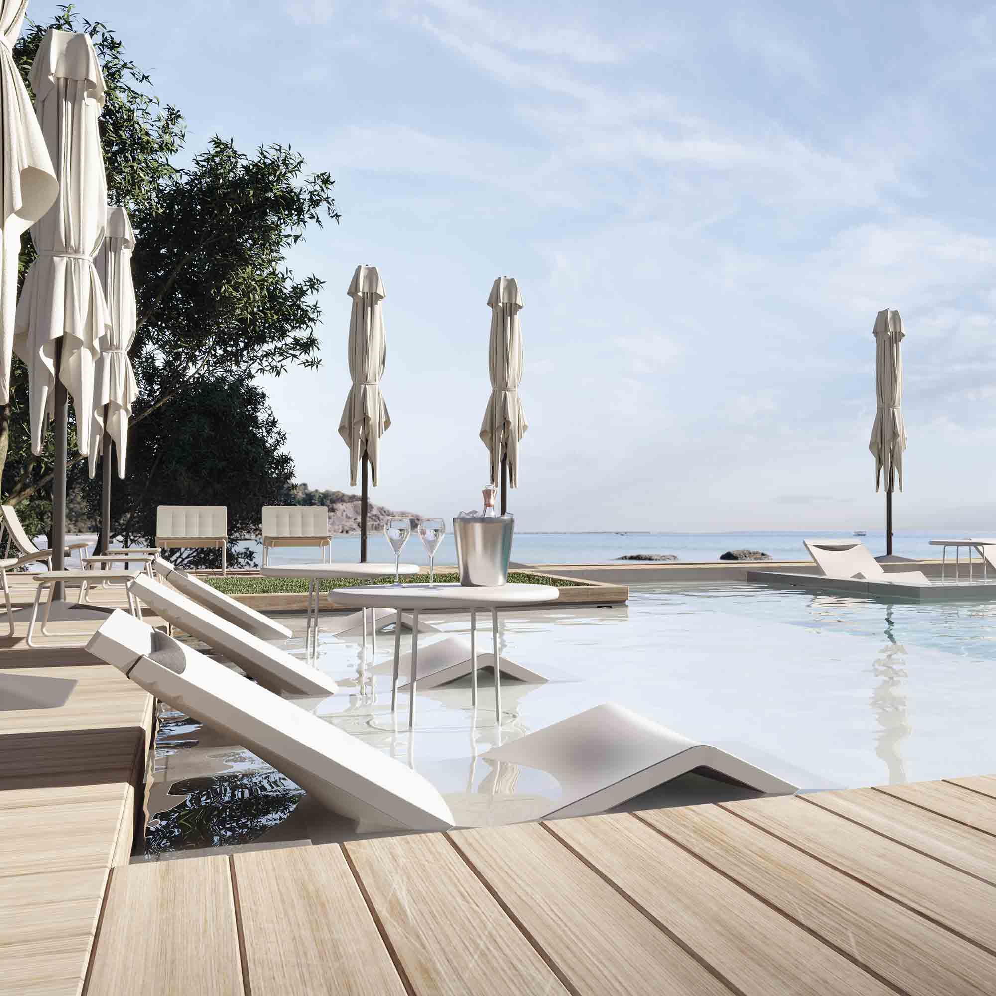 Lounger AQUA Set of Two by Marc Sadler for Serralunga. Shop on Design Italy