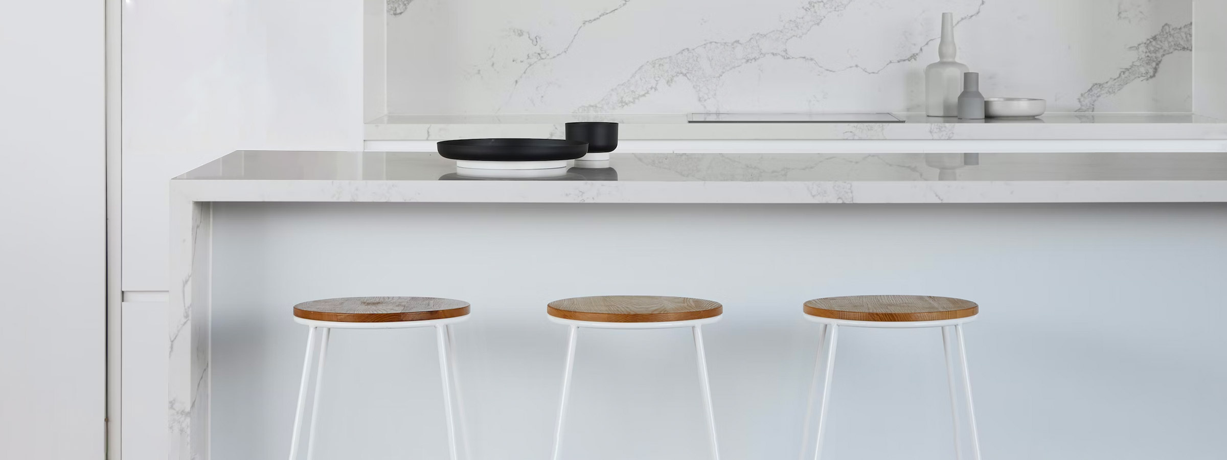 Guide to Choosing the Right Bar & Kitchen Stools for Your Space - THE ...