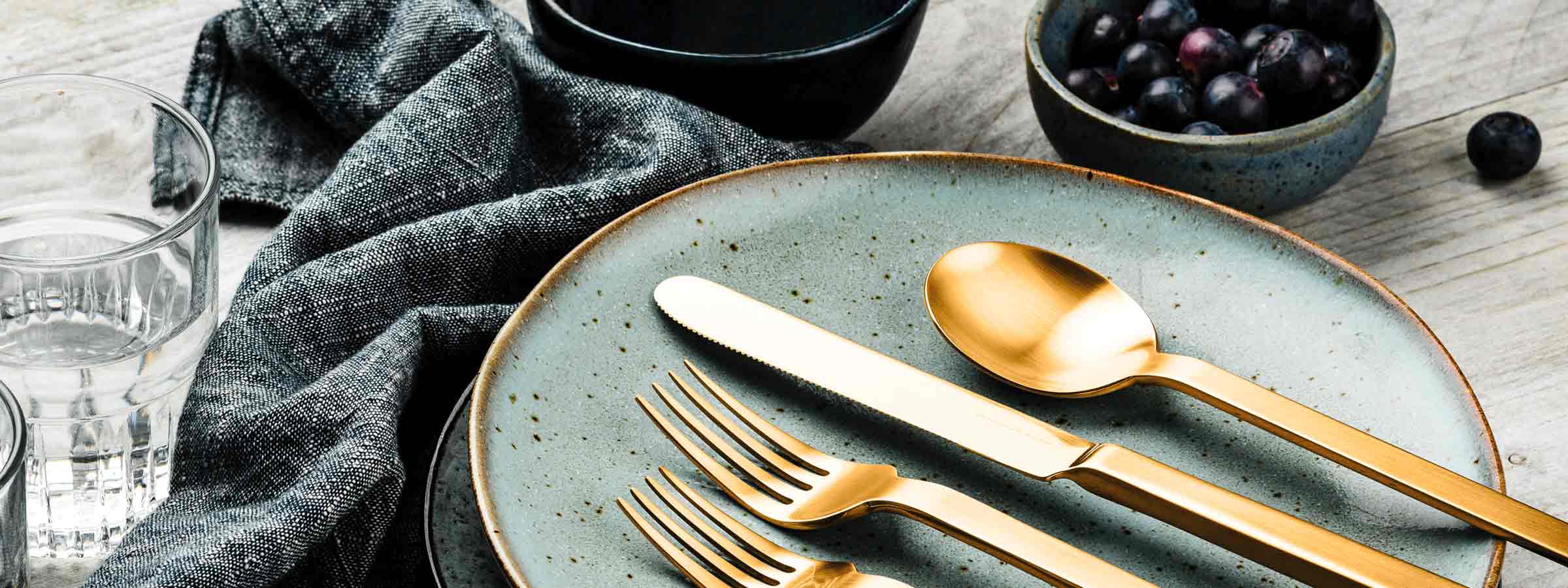 Services de table de design par MEPRA DESIGNLe MAG 09/22 – Design Italy