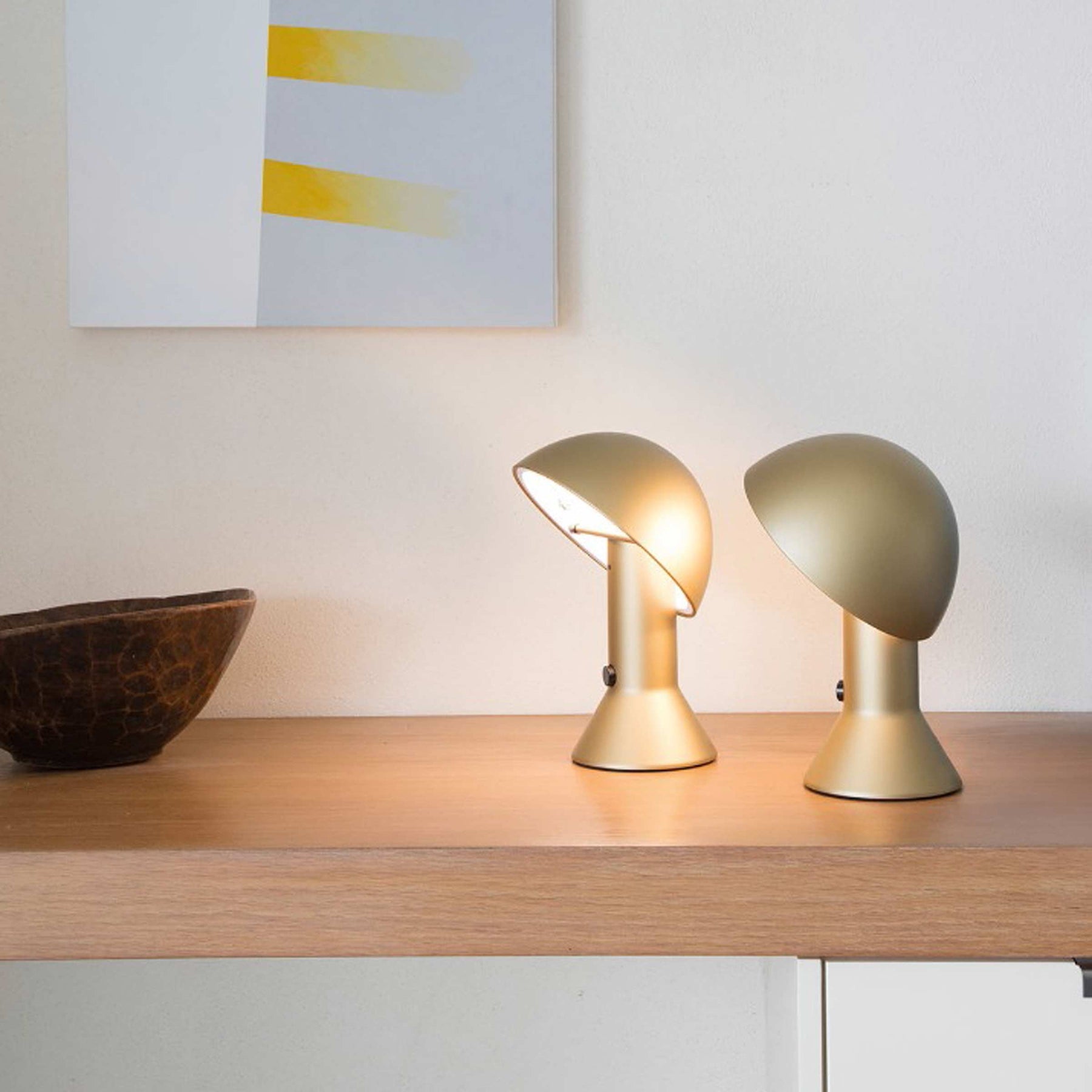 Table Lamp ELMETTO by Elio Martinelli. Shop on Design Italy