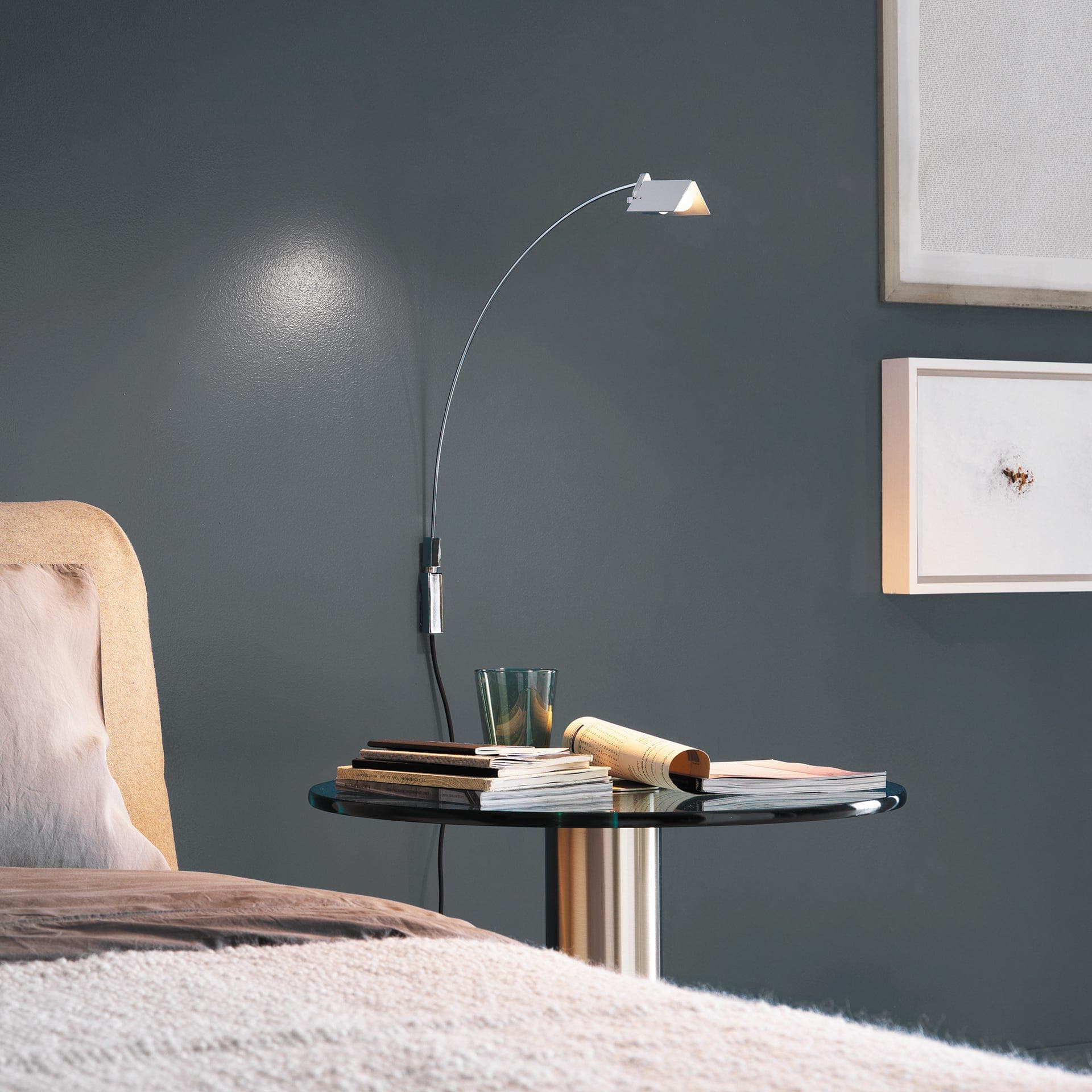 Wall Lamp FALENA by Alvaro Siza for FontanaArte | Design Italy