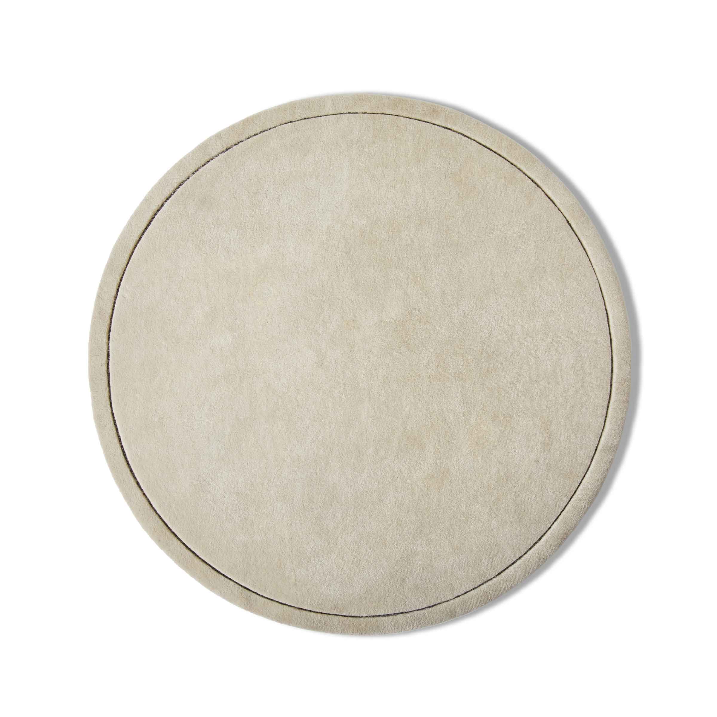 Wool Round Carpet SAHARA by Cassina. Shop on Design Italy